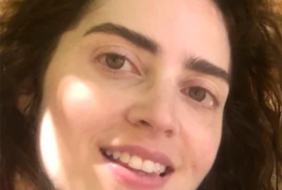 “Le chien bleu” de Nadja, raconté par Alma Brami - La French Radio Hong ...