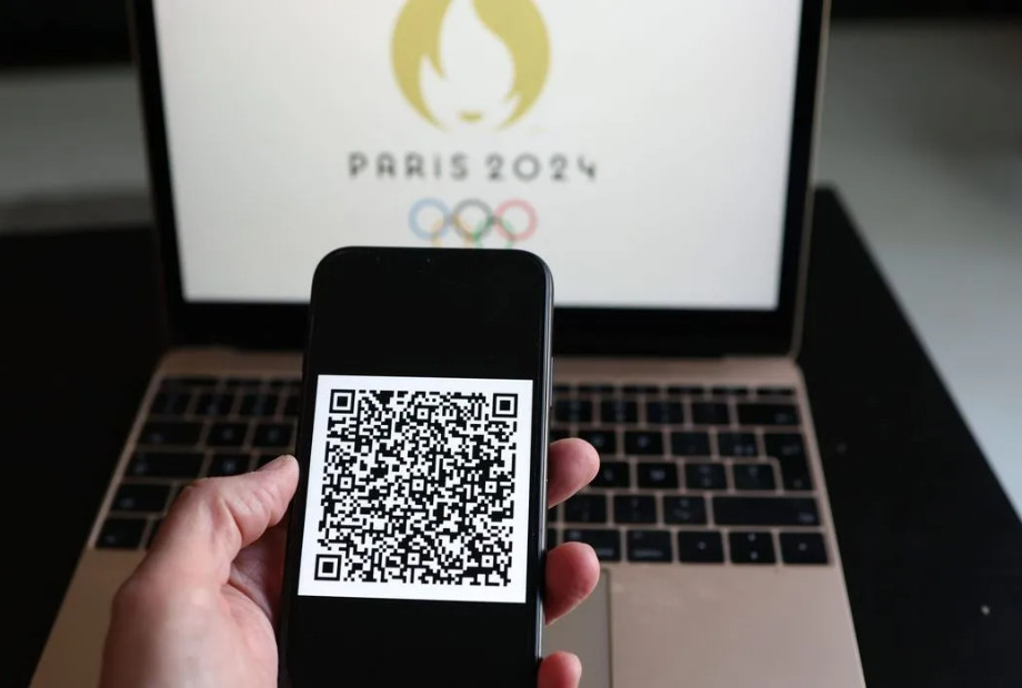 Un été à Paris ? Avez-vous votre QR code parisien ? - La French Radio ...